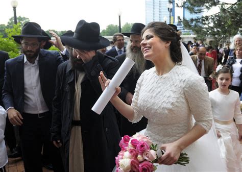 Roles Of Women And Modesty Hasidic Judaism In The Eyes Of A Roman