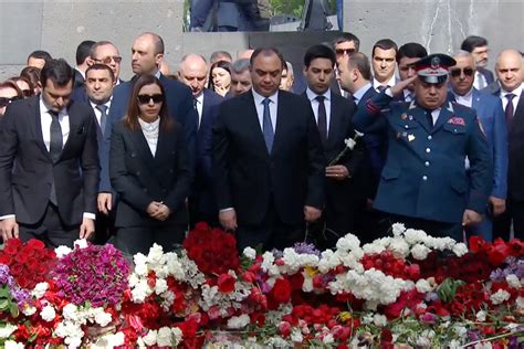 Երկրի բարձրագույն ղեկավարությունը Հայոց ցեղասպանության զոհերի հիշատակի օրվա կապակցությամբ