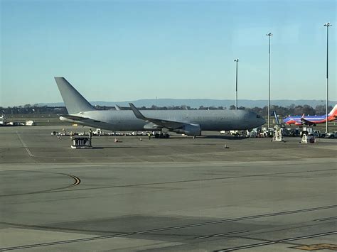 Why Does This Boing Not Have A Tail Number Or Any Markings Whatsoever I Though You Had To Have