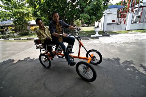 Sepeda Listrik Antara Foto