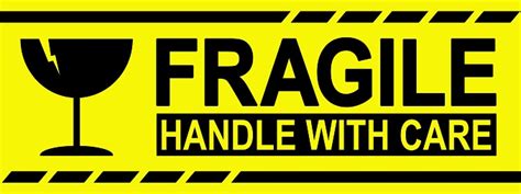 스티커 깨지기 쉬운 핸들 조심 검은 색과 노란색 깨지기 쉬운 경고 라벨 깨진 유리 기호와 깨지기 쉬운 레이블 벡터 0명에 대한