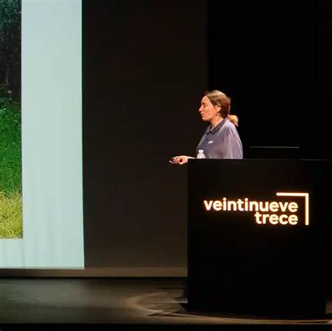 Lua Ribeira Veintinueve Trece