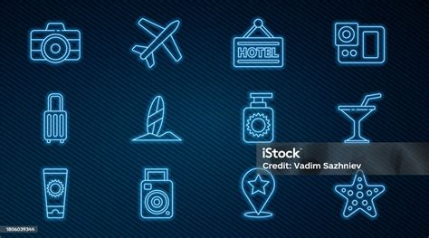 불가사리 마티니 유리 호텔 서핑 보드 여행 가방 사진 카메라 자외선 차단제 스프레이 병 및 비행기 아이콘이 있는 간판을 설정합니다 벡터 0명에 대한 스톡 벡터 아트 및 기타