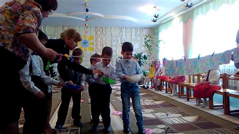 Група №5 Танець хлопчиків Свято мам Youtube