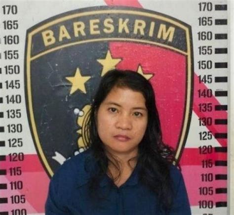 Woman Chops Off Boyfriends Penis After He Threatened To Make Their Sex