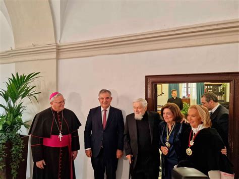 Le Père Mario Pezzi Docteur Honoris Causa En Théologie à Lucam