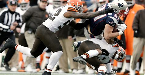 Rob Gronkowskis Torn Acl Means Patriots Must Again Re Adjust