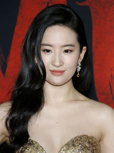 Liu Yifei Chinese Actress Chinese Actress Liu Yifei Rumored To Be