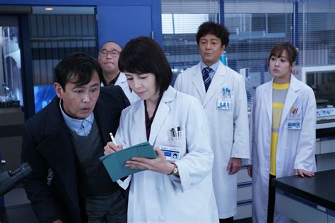 事件の真相を暴くべく、鑑定に奔走するチームの姿 『科捜研の女 劇場版 』場面写真公開 ニコニコニュース