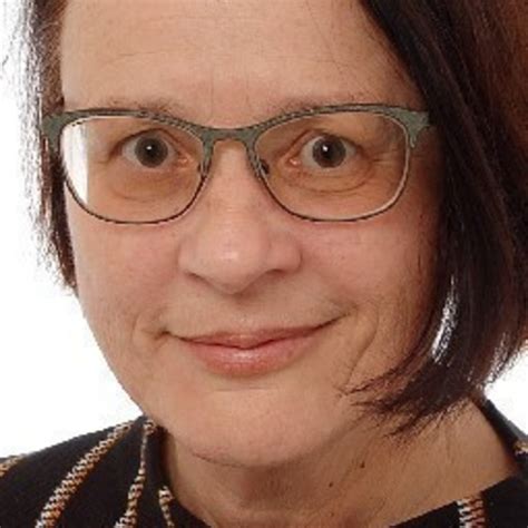 Angelika Munteanu Diplom Journalist Redakteur Reporter Ostthüringer Zeitung Xing