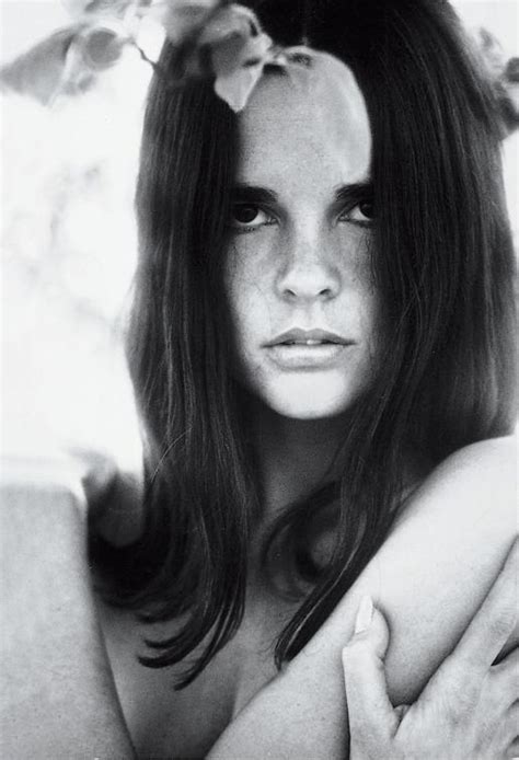 Ali Macgraw Photo 129 Of 135 Pics Wallpaper Photo 381082 Theplace2
