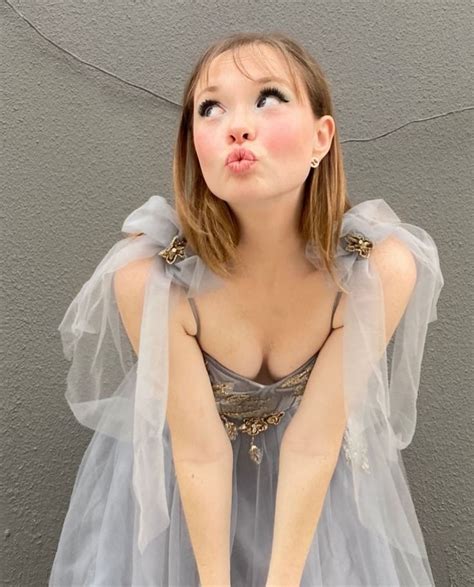 Pin By Elliot On Ruby Dodds Bell In 2025 Celebrities Flower Girl