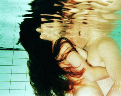 Couple Sex Swimming Pool Free XXX Photos Hot Sex Images And Best Porn Pics On Pornkarma Com