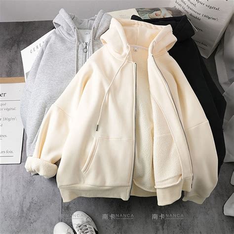 دیناشاپ سوییشرت