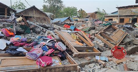 ‘미얀마 강진 여파 방콕 70여 명 실종…붕괴 빌딩 수색 사활