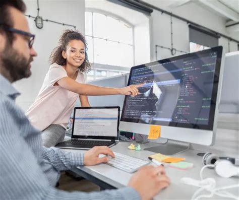 the difference between a custom built website and a website builder