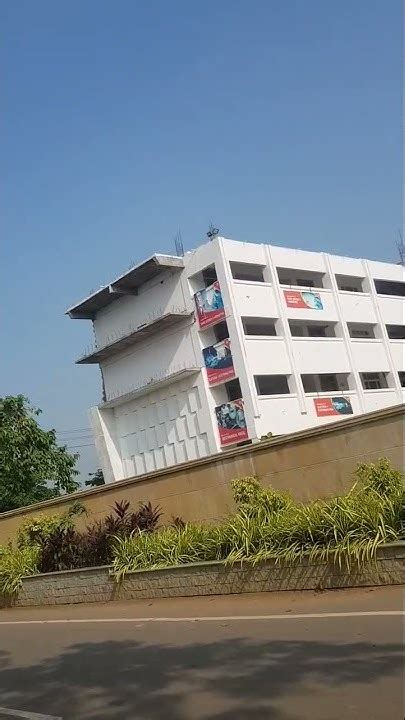 Vignan Lara🚶‍♀️ Youtube