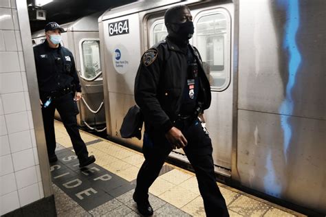 Hombre Hispano La Víctima Mortal Del Tiroteo En El Metro De Nueva York