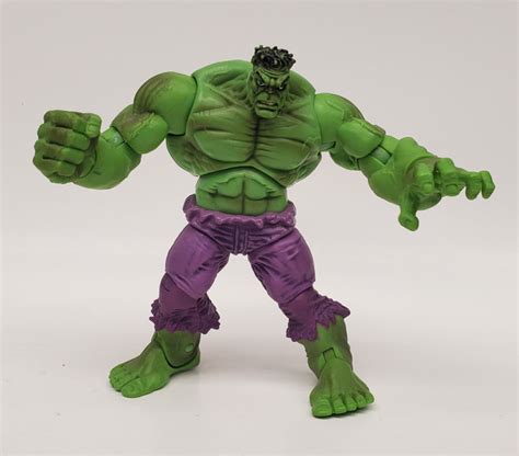 Hasbro Marvel Universe 013 Green Hulk Action Figure No Package