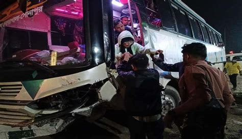 সড়ক দূর্ঘটনায় নোবিপ্রবির ২ শিক্ষক ও ৩ শিক্ষার্থী আহত Barta Bazar