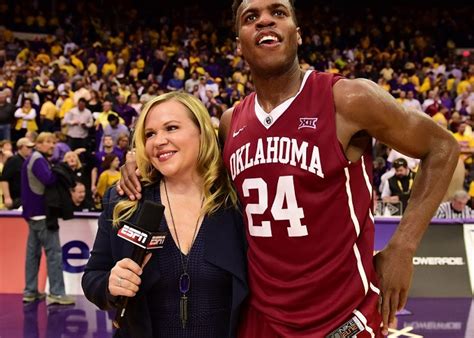 Holly Rowe Wiki Bio Age Married Husband Espn Weight