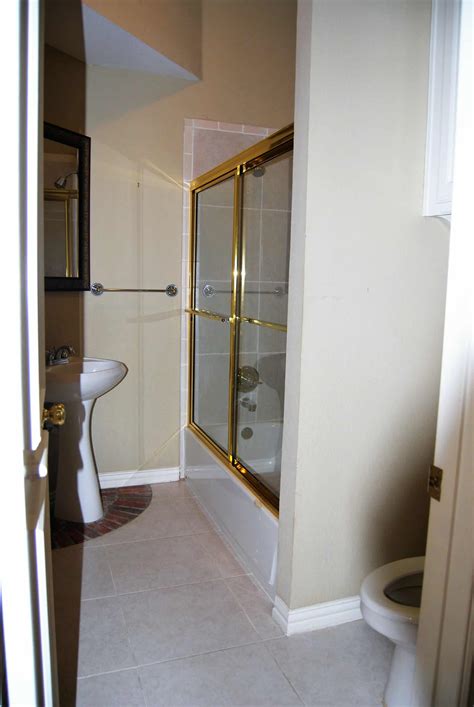 How To Restore Dirty Tile Grout With Grout Colorant Polyblend Grout Renew Tutorial