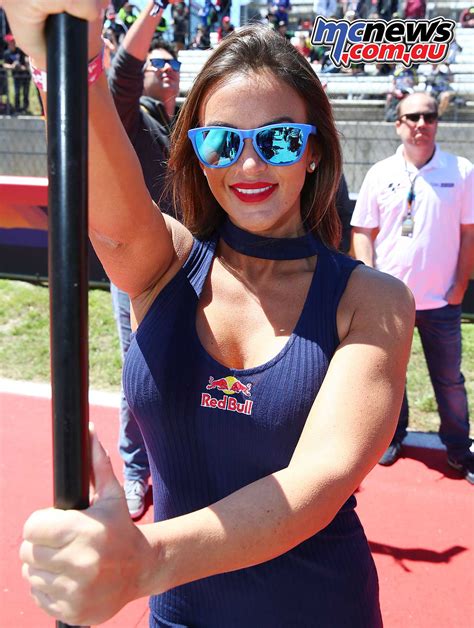 2018 Cota Motogp Images Grid Girls Mcnews