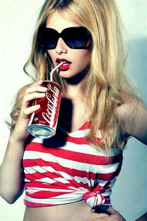 Pin Di Kevin Su Coca Cola Look Pin Up Pose Fotografiche Coca Cola