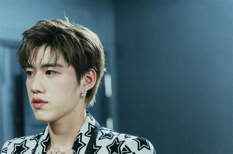 พีพี กฤษฏ์ ประวัติ พีพี กฤษฏ์ หนุ่มหน้าหวานเจ้าของรอยยิ้มสดใส