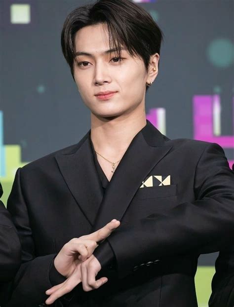 Pin Di Enhypen Gambar Pacar Foto Kekasih Selebritas