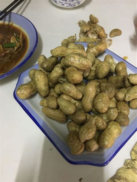 95後小兩口的晚餐，別嘲笑我們吃的差，我們有你羨慕不來的感情 每日頭條