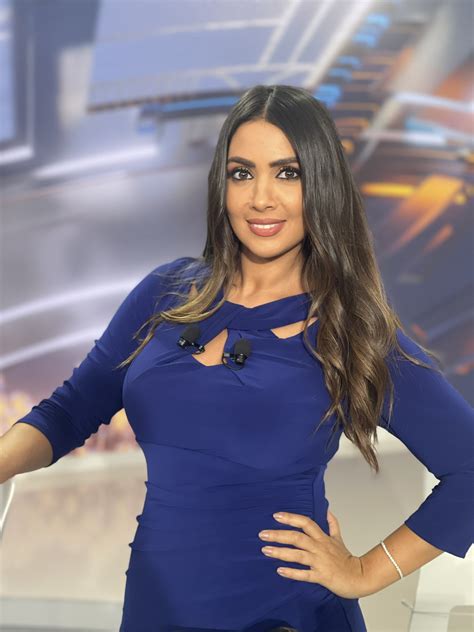 راوية القاسم Rawya El Kassem On Twitter Taherbaraka اه اي ضروري 😍 تصوير الزميل العزيز