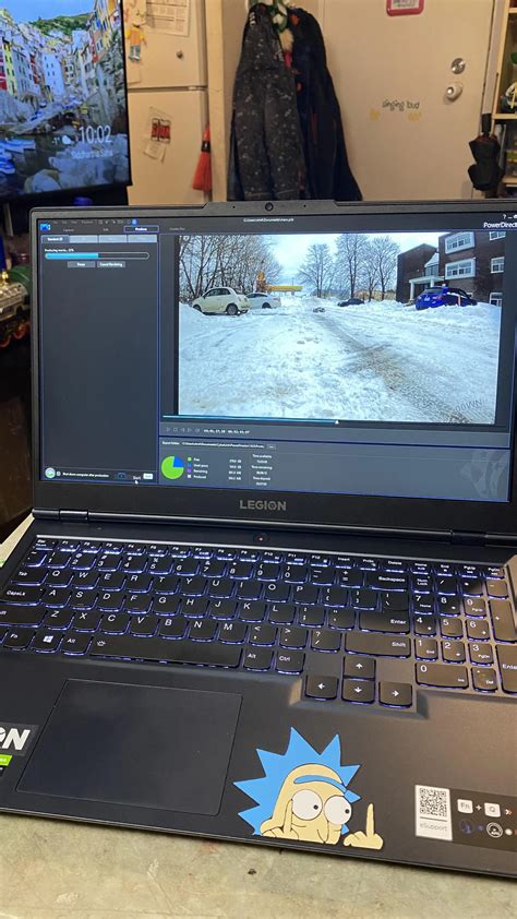 Confusing Issue Ive Had For Years Can Anyone Explain Why I Sometimes Get This Black Bar On The