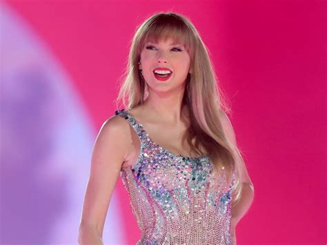 What Taylor Swifts Fans Think Each Song On Ttpd Will Be About