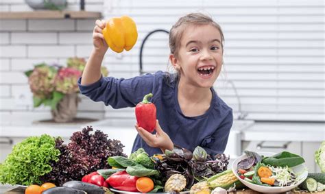 نظام غذائي مناسب للأطفال المصابين بالسرطان البروتين يساعد على التعافي