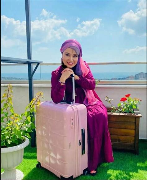 مجری زن مشهور تلویزیونی چمدان خود را بست عکس عجیب