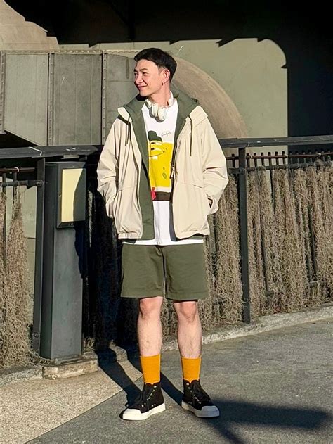 ดูไอเดียสไตล์การแต่งตัวสำหรับ「กางเกงขาสั้น ผ้าชิโน่ Relaxed Fit 、เสื้อเชิ้ต ผ้าแฟลนเนล แขนยาว