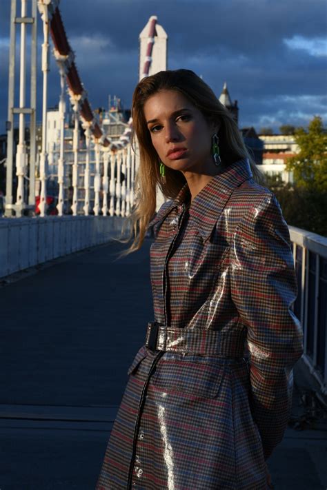 Suzana L Amaze Models