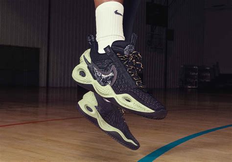 Nike Cosmic Unity Green Glow DA6725 001 SneakerNews