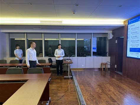 川高公司党委书记、董事长黄兵到川高应急指挥调度中心调研指导工作 四川高速公路建设开发集团有限公司川高集团四川高速