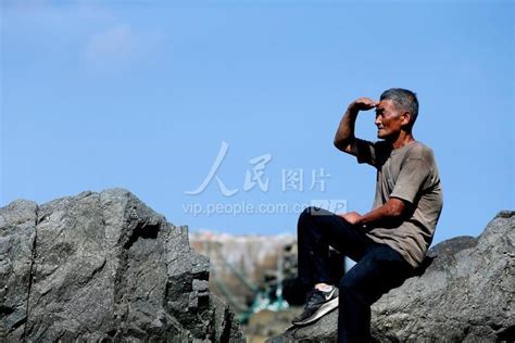 山东青岛：一人一岛 守岛半生 人民图片网