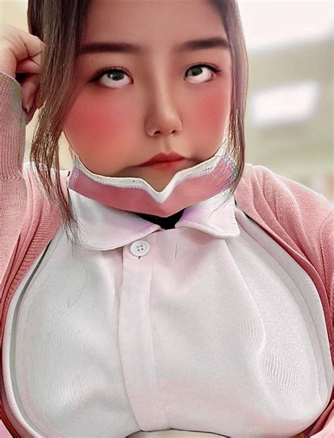 猪脸恶臭粪蛆瑜萱 On Twitter 逼好痒 好想被祖宗们曝光 求祖宗们曝光 求操死母蛆 求祖宗们在评论辱骂母蛆的肥猪脸 按 ️超过50曝光护理师执业证 转推超过50曝光母蛆的身分证