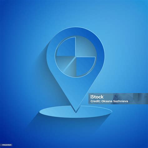 파란색 배경에 격리 된 택시 아이콘과 종이 잘라지도 포인터 위치 기호입니다 종이 아트 스타일입니다 벡터 일러스트레이션 거리에