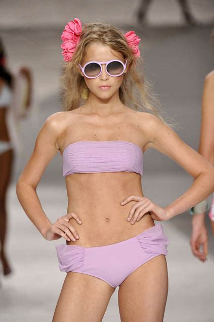 Naked Rhaisa Batista Added 07192016 By Ka