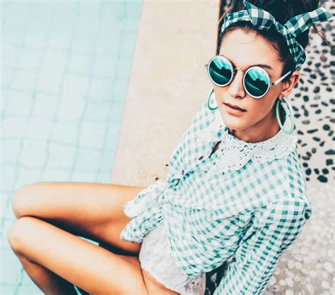 The Most Flattering Sunglasses For Women With Small Faces Avenly Lane