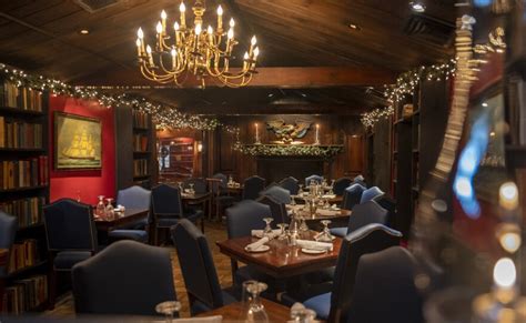 Ct Restaurants That Have Stood The Test Of Time Plus John Kanells
