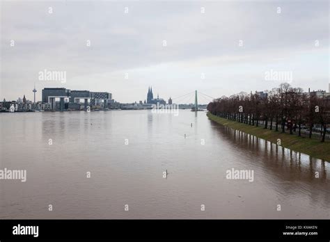 Hochwasser Hochwasser Hochwasser Hochwasser Immagini E Fotografie Stock