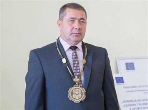 Гробокопачът Ролански Община Роман потъна в дългове за да плати близо милион глоба на ДФЗ