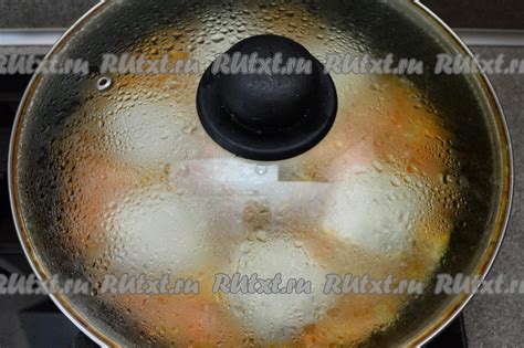 Куриные котлеты на пару в сковороде 12 фото в рецепте