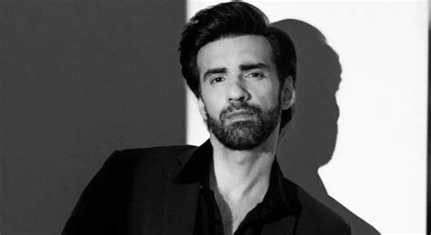 ‘privacy Is Important Avinash Tiwary On Female Fan Secretly Filming Him During Gym Session